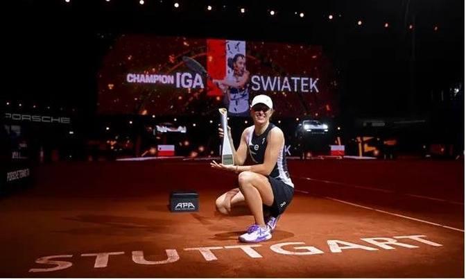World No 1 Iga Swiatek defeats Aryna Sabalenka to retain title in ... World No 1 Iga Swiatek defeats Aryna Sabalenka to retain title in ...